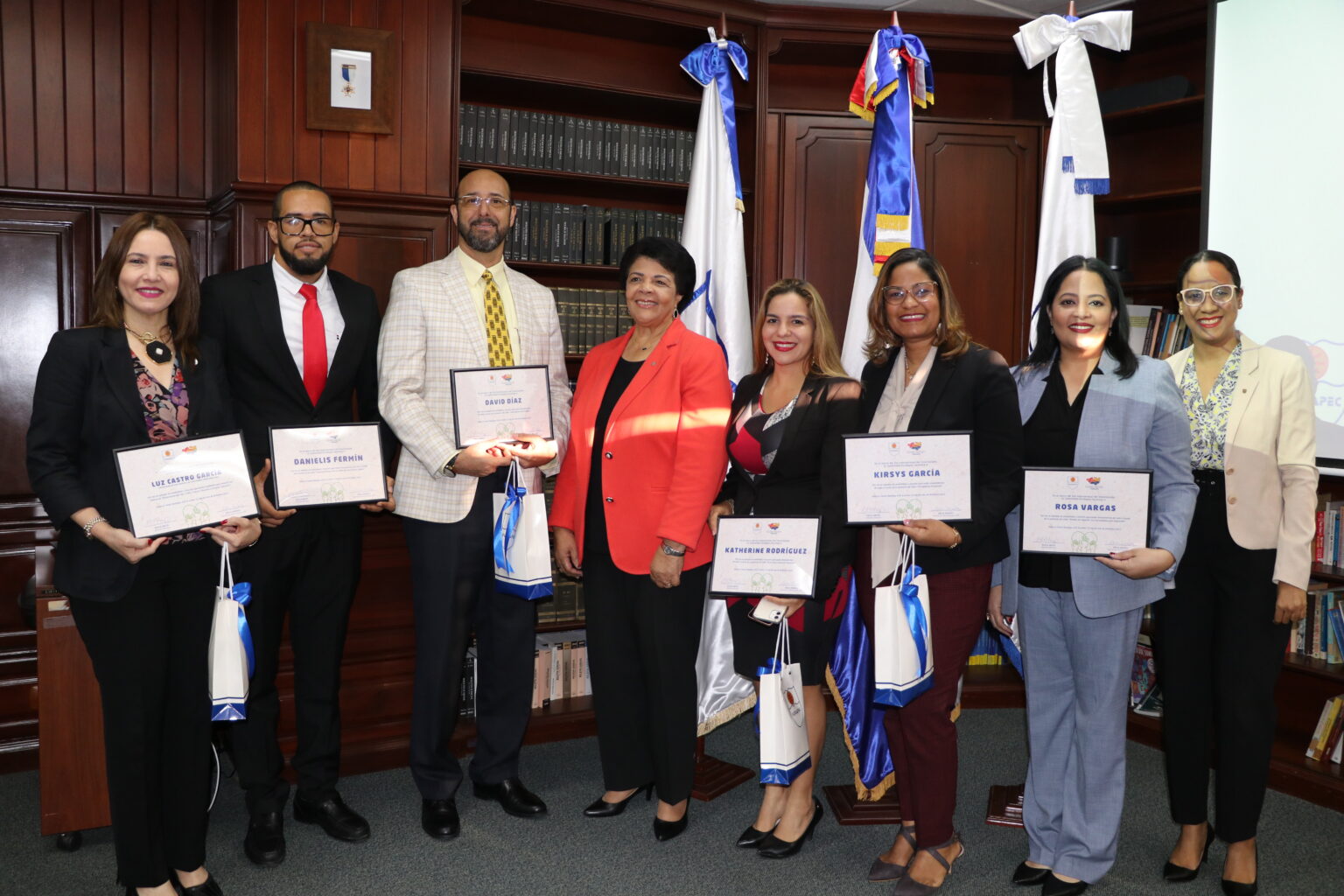 Reconocen voluntarios de la Comunidad Fundapec - Mi Crédito Educativo